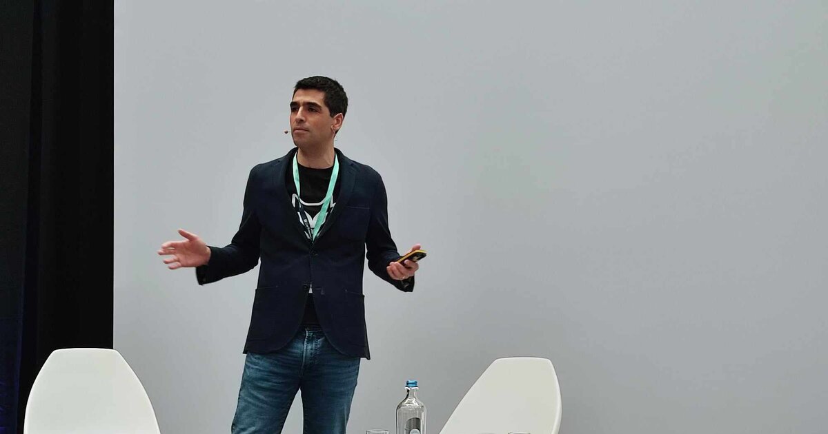 Airnguru says airlines must embrace... | Travolution